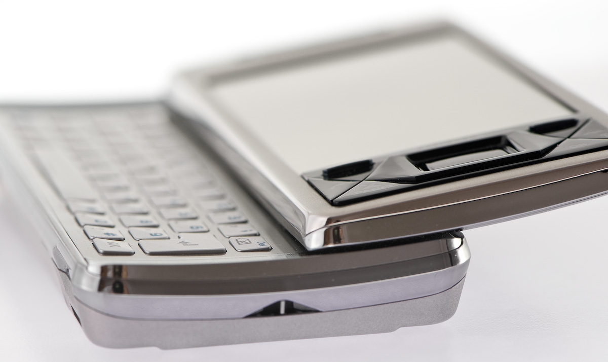 Sony Ericsson Xperia X1 review @ Esato